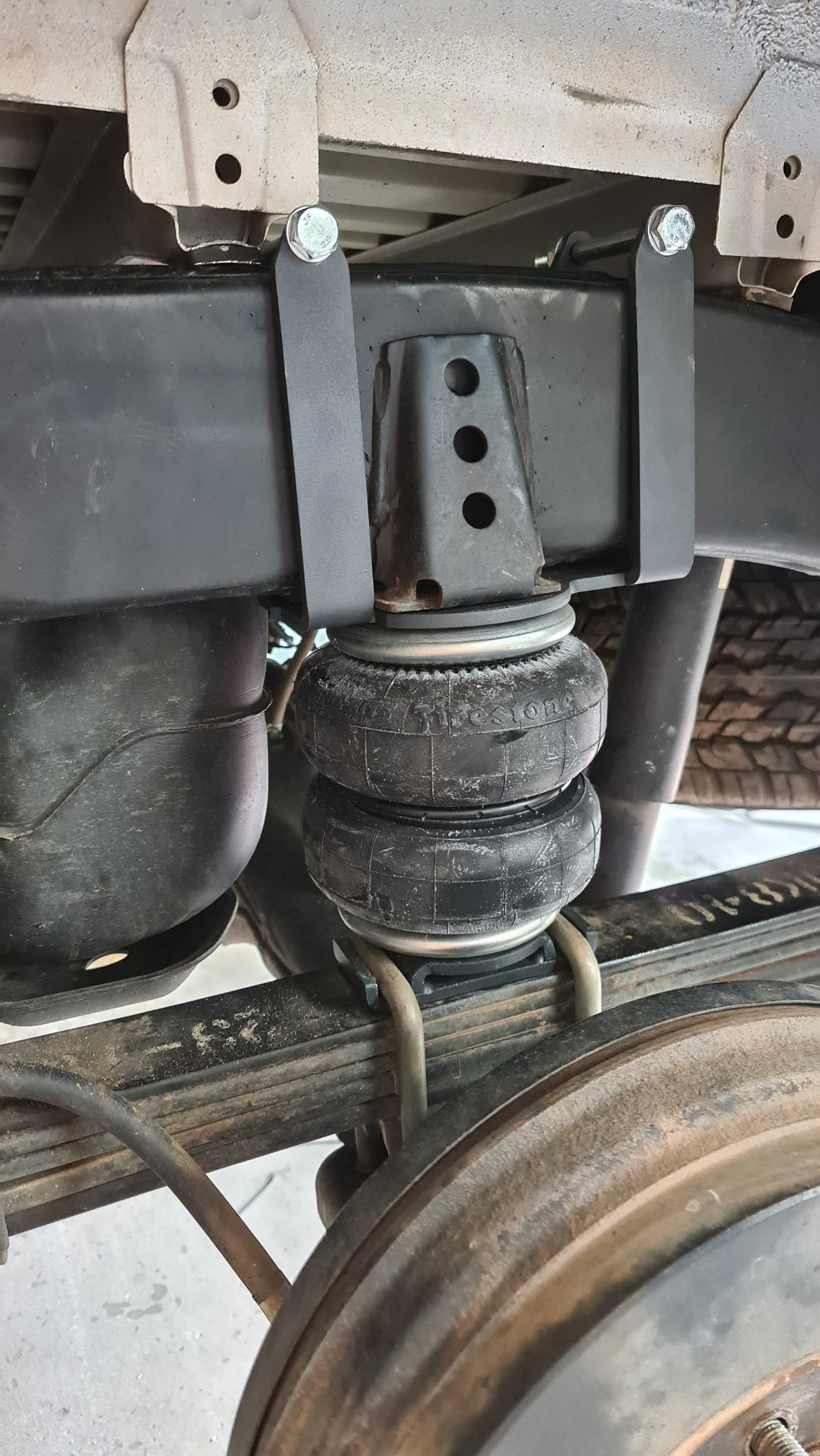 Toyota Hilux Revo 2016 Onwards Rear Air Helper Spring Kit – Econo Lift ...